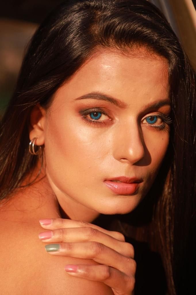 Model Insha Khan Is Fashion Boldness Queen - The Asian Age