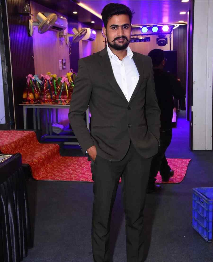 Journalist Prakash Pandey – Journey Of The Eminent Journalist From Mau ...